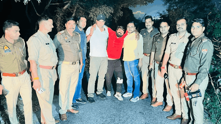 Two Criminals Were Injured In An Encounter Between Noida - Amar Ujala Hindi News Live - Noida ...