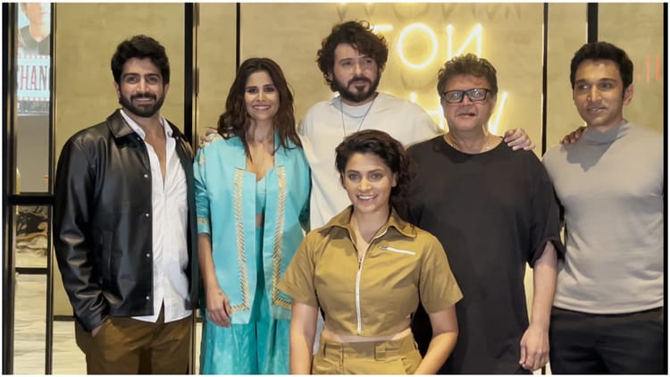 Agni Special Screening Prateek Gandhi Saee Tamhankar Sayami Kher ...