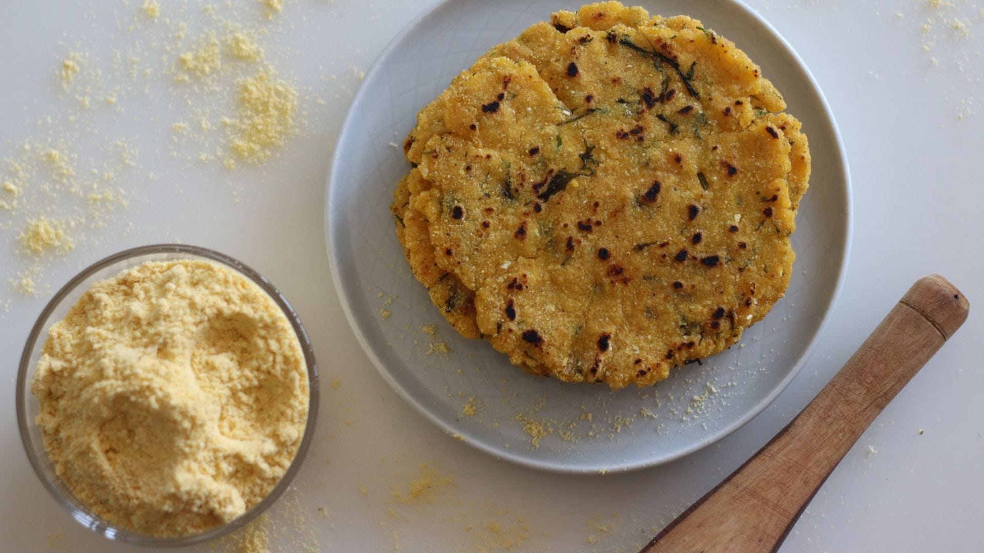 How To Make Makke Ki Roti In Simple Way In Hindi - Amar Ujala Hindi ...