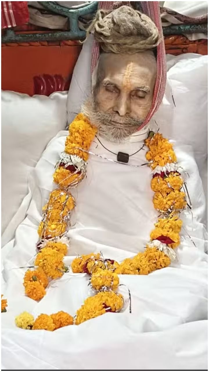 नहीं रहे सियाराम बाबा, 12 साल रहे थे मौन