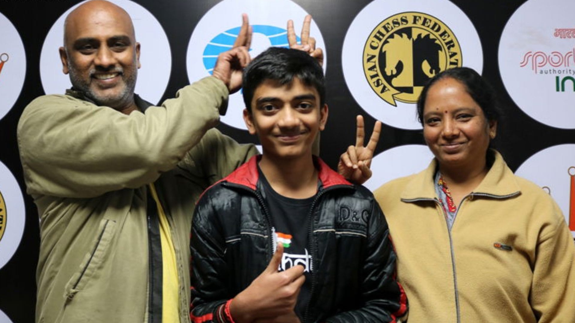 D Gukesh Story: Likes To Eat Chaat Panipuri, Favorite Movie Bahubali 2 ...