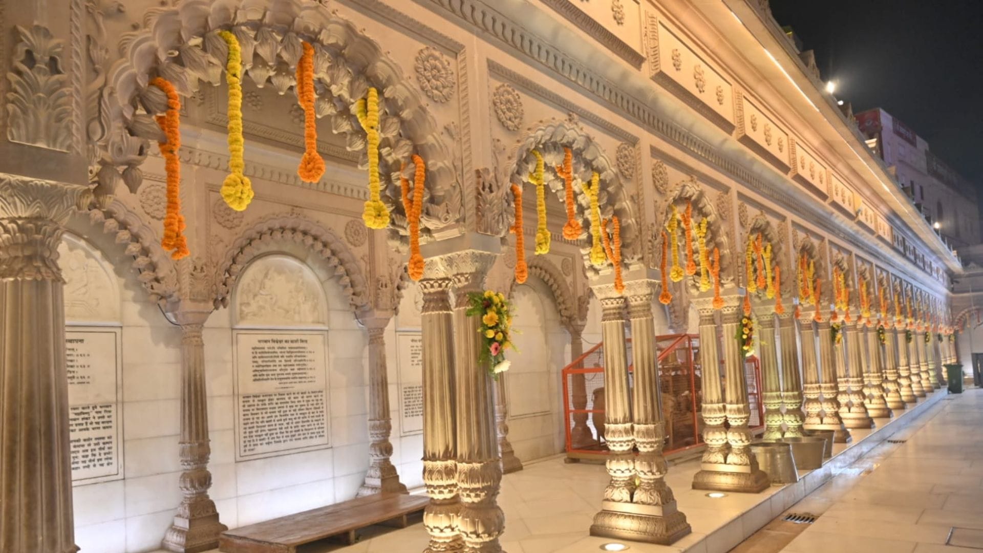 Photos:काशी विश्वनाथ कॉरिडोर की तीसरी वर्षगांठ, भव्य सजा है बाबा का ...