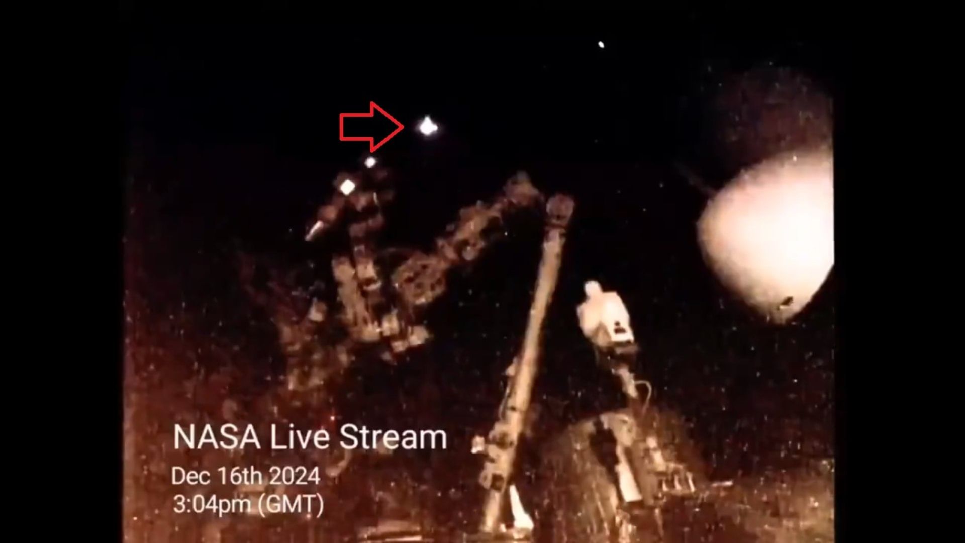 Nasa Cut Live Iss Feed As 'ufos' Hover In Sight Conspiracy Theorists ...