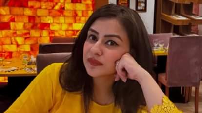 Pakistani Anchor Mona Alam Mms Leak She Break Silence And Said Through Whatsapp Message - Amar ...