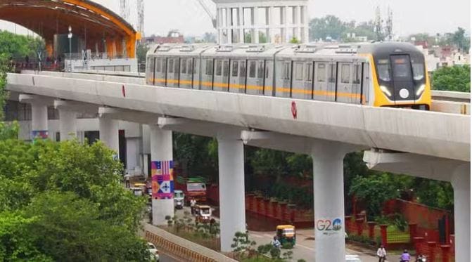Construction Of Girder For Second Corridor Begins Target To Run Metro ...