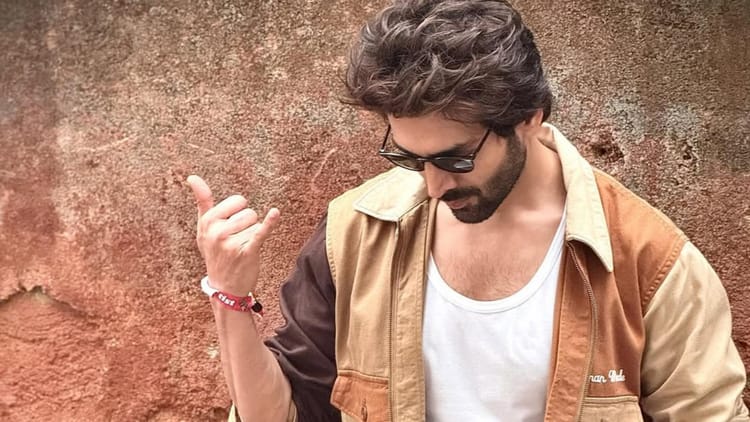 Kartik Aaryan Impressed By 3-year-old Kid Singing Of Ami Je Tomar From Bhool Bhulaiyaa 3 ...