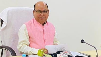 Up News:प्रो. एनबी सिंह बनाए गए राजा महेंद्र प्रताप सिंह विवि के कुलपति ...