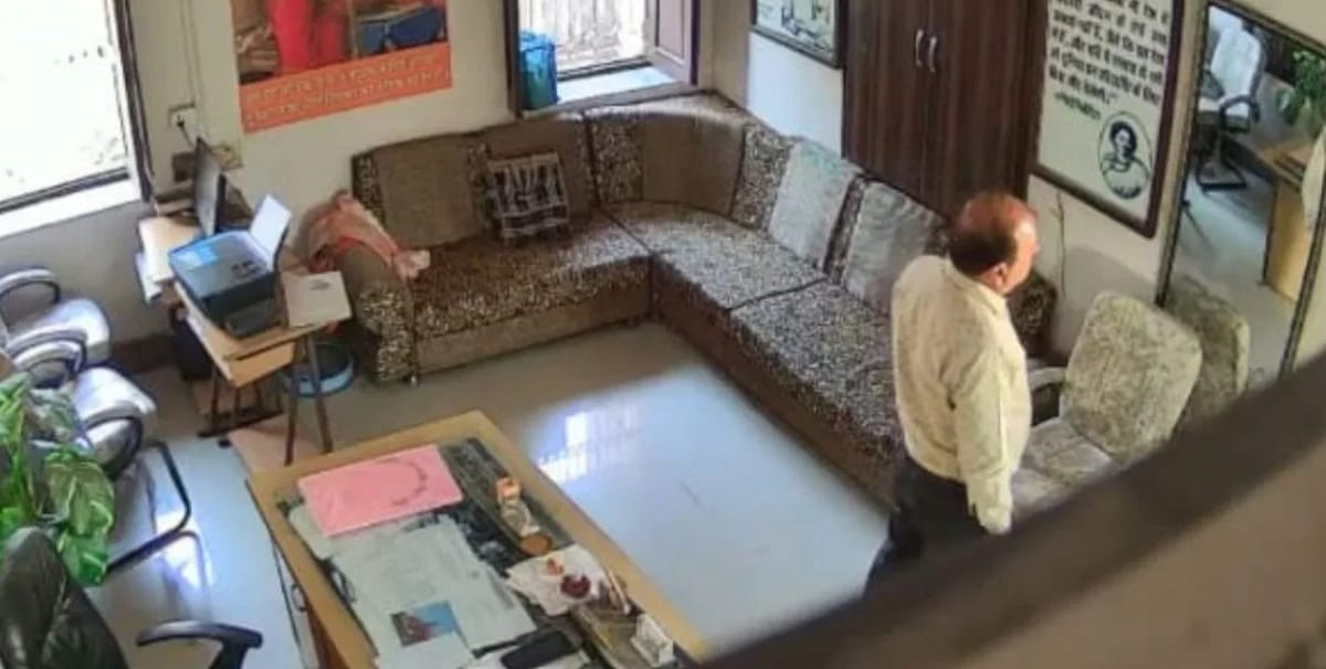 Chittorgarh Viral Video:शिक्षा के मंदिर में प्रिंसिपल और शिक्षिका का ...