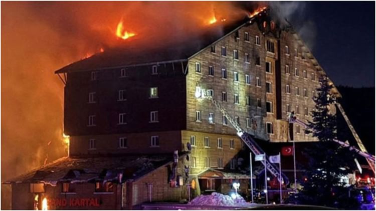 Fire Breaks Out In Hotel In Turkiye, 10 Dead, 32 Burnt; Firefighters ...
