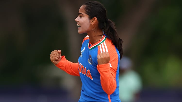 Women's U19 T20 Wc:वैष्णवी महिला अंडर-19 विश्व कप में हैट्रिक लेने वाली ...