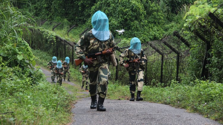 Bsf: Security Tightened On India Bangladesh Border Before Republic Day Ops Alert Started - Amar ...