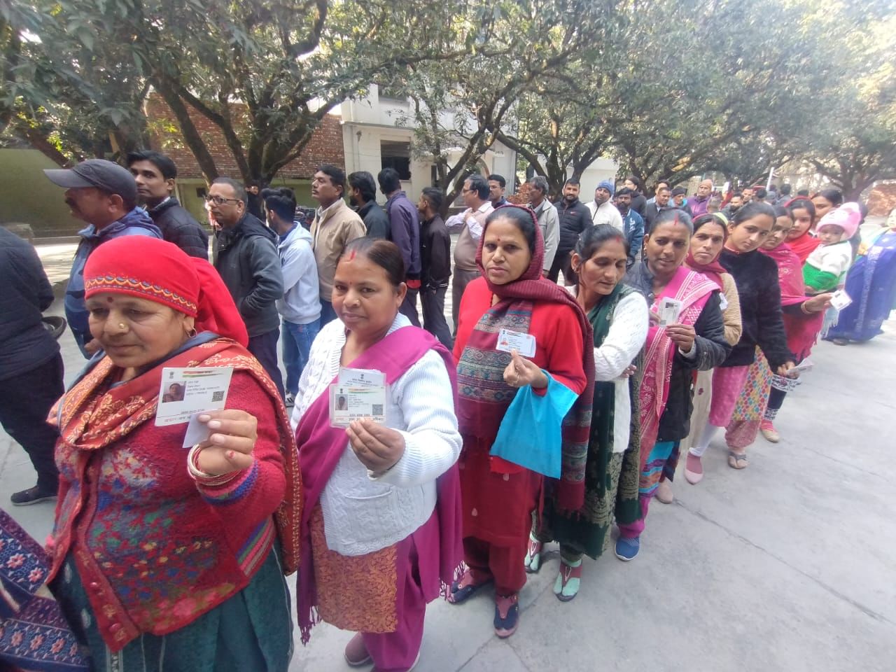 Uttarakhand Nikay Chunav 2025:प्रदेश के 100 निकायों में मतदान संपन्न ...