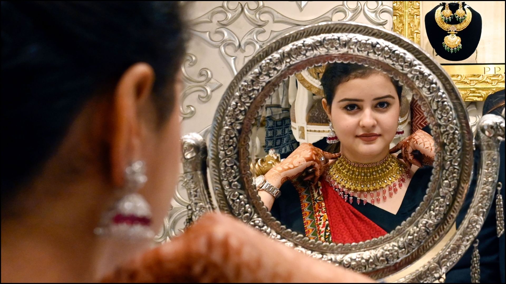 Gold Silver Price:वैश्विक व्यापार युद्ध की आशंका से सोना 1550 रुपये ...