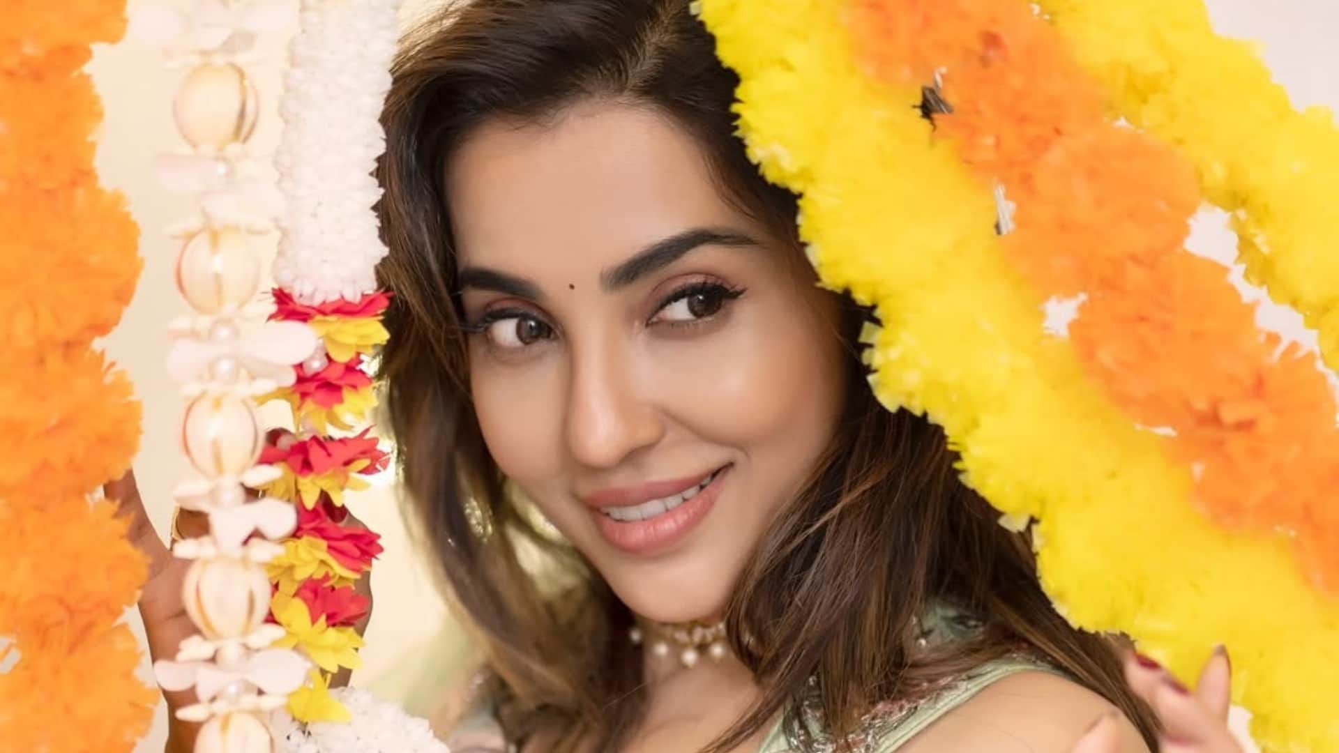 Goat Fame Actress Parvati Nair Got Engaged With Aashrith Ashok And Shares Pics On Social Media ...