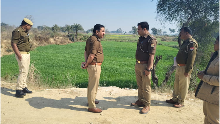 गगहा हत्याकांड :सिर कूंच कर हुई थी हत्या, हाथ में बंधा था कलावा- 'लापता ...