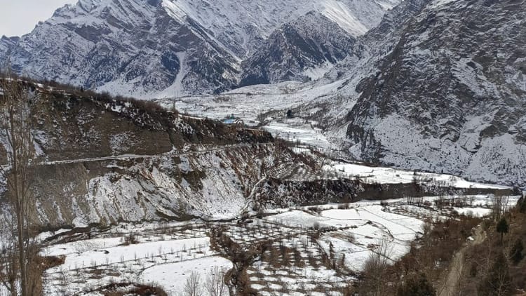 Himachal Ka Mausam Snowfall On Rohtang Pass Lahaul Peaks Chances Of Rain And Snowfall Today ...