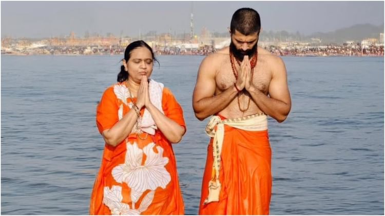 Amid Teaser Release Of Vd12 Vijay Deverakonda Visits Mahakumbh 2025 Take Holy Dip With Mother ...