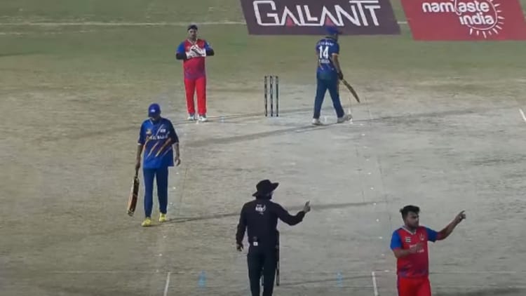 Llc Ten-10:पहले मैच में मथुरा ने कानपुर को 46 रन से हराया, दूसरे में बरेली ने आगरा को 32 रन से ...