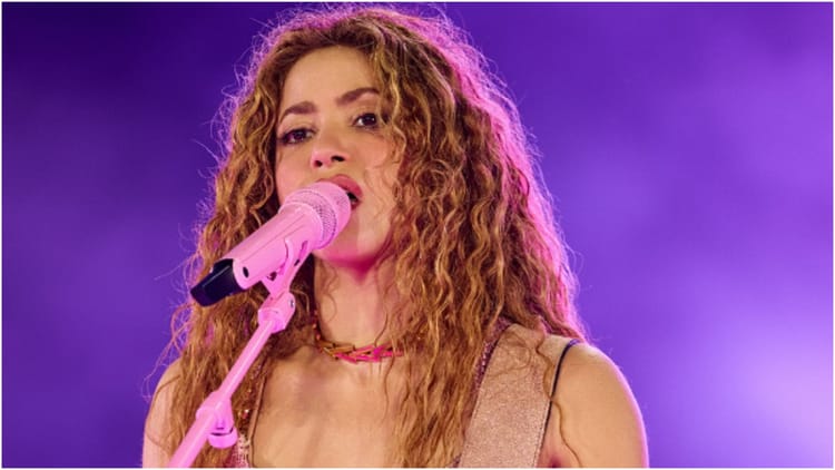 Shakira:पेट में तकलीफ के चलते सिंगर शकीरा अस्पताल में भर्ती, पेरू में ...