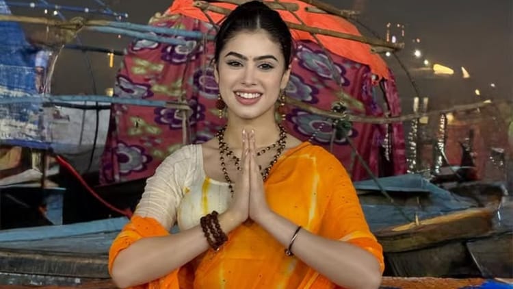 Uri The Surgical Strike Actress Riva Arora Attends Maha Kumbh Faces ...