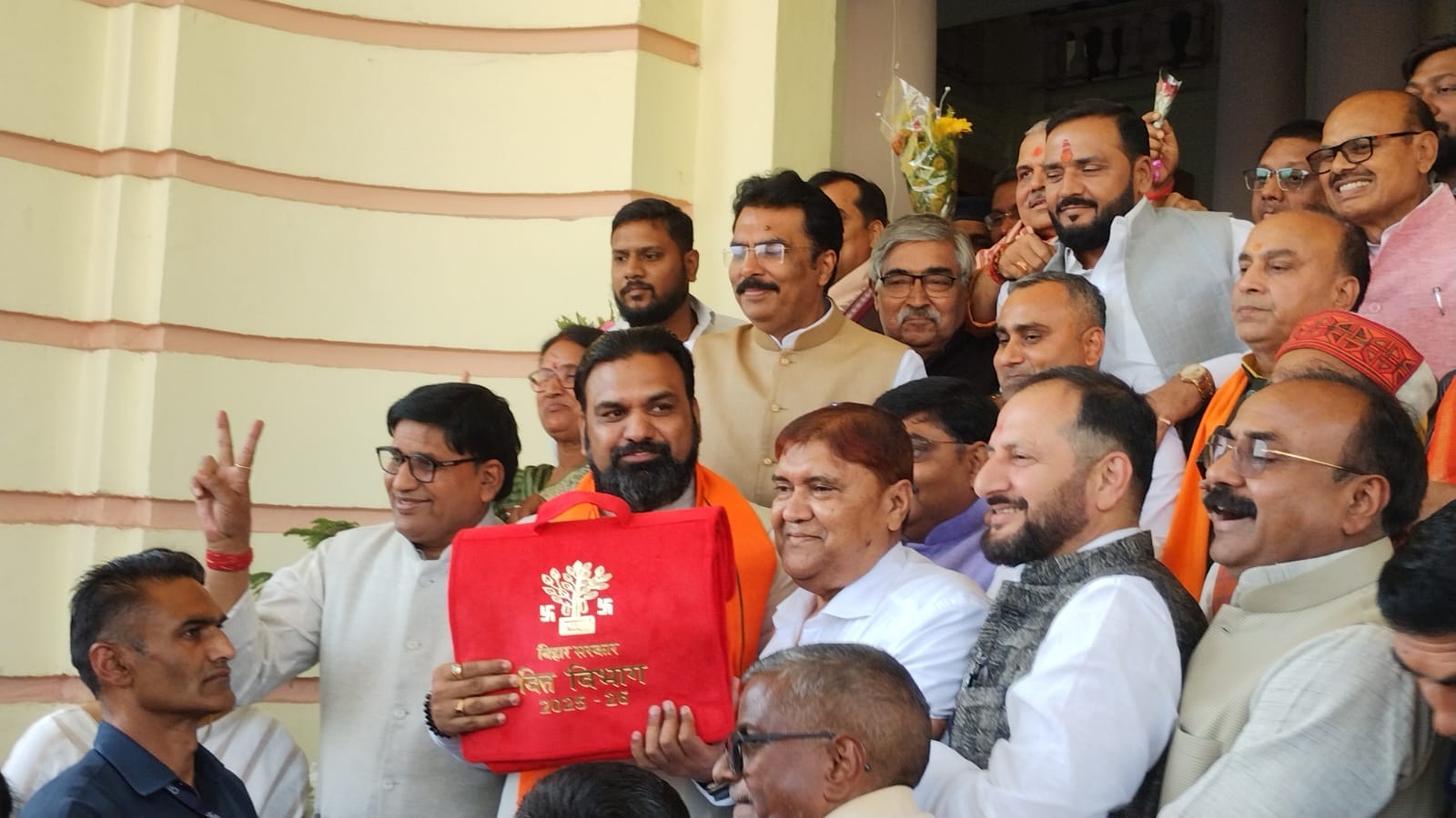 Bihar Budget 2025 Live:एससी-एसटी छात्रों और महिलाओं पर नीतीश कुमार ...