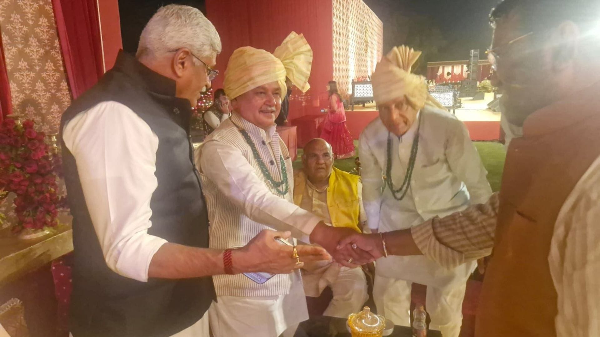 Kartikey Amanat Wedding:उम्मेद भवन पैलेस में हुई शादी, आशीर्वाद देने ...