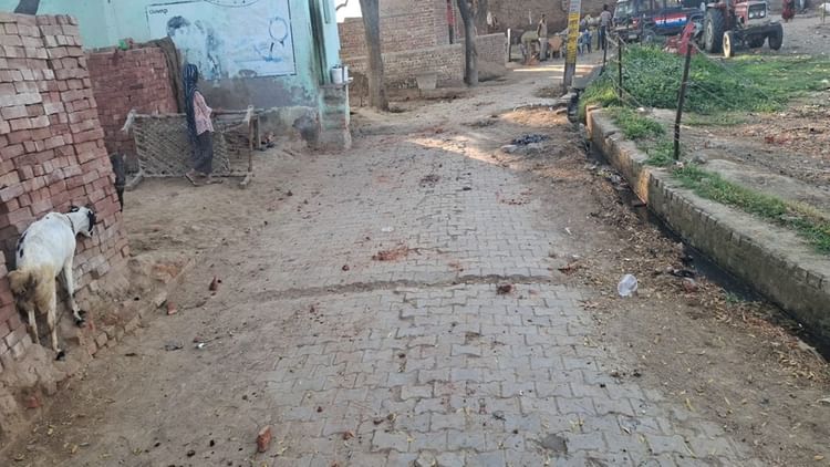 Stampede Occurred Due To Stone Pelting And Fighting Between Two Parties ...