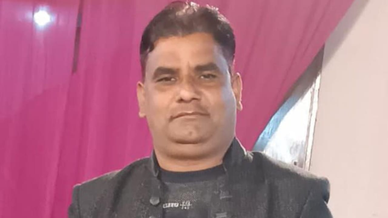 Rojgar Sevak Died In Road Accident In Budaun - Amar Ujala Hindi News ...