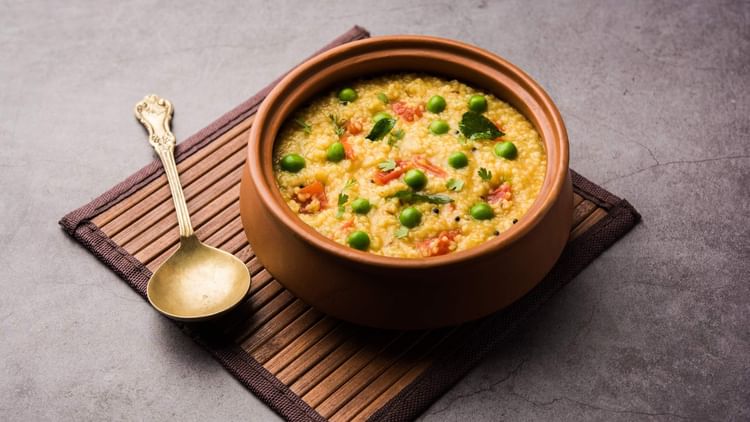 Light Dinner Dish Kitchen Tips Know How To Make Vegetable Daliya Recipe ...