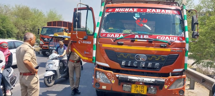 Meerut: Canter Driver Assaulted On National Highway, Canter Was Stopped ...