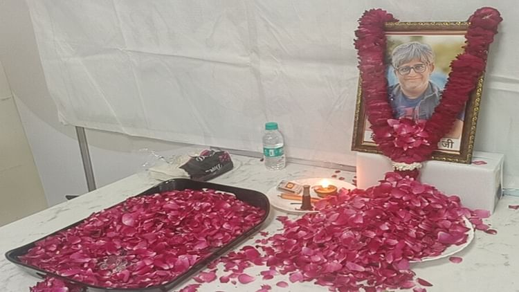 Writer Manoj Santoshi Remembered - Amar Ujala Hindi News Live - कहां ...