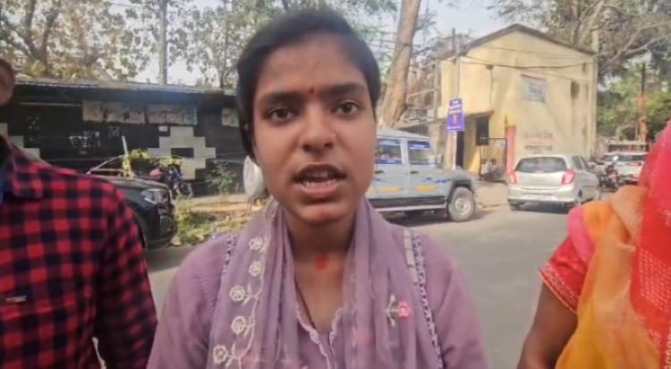 Bihar Board :साक्षी कुमारी को मैट्रिक टॉपर बनने के लिए किन सवालों का ...