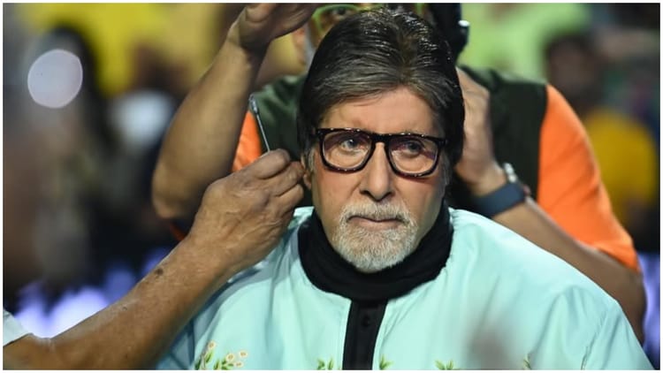 Raza Murad Recalls Namak Haram Director Hrishikesh Mukherjee Locked Amitabh Bachchan And Rajesh ...