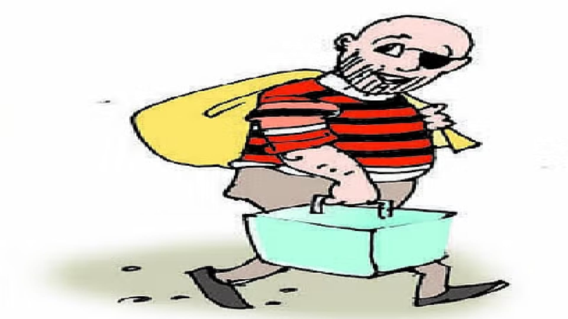 बुर्का पहनकर कपड़ा दुकान में घुसा चोर:30 लाख रुपये चोरी कर हुआ फरार, अब ...