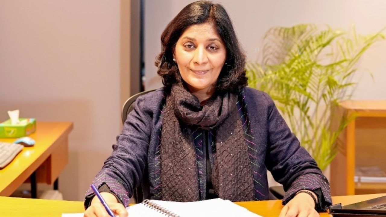 Who Is Rbi Deputy Governor Poonam Gupta Biography Education Career In Hindi - Amar Ujala Hindi ...