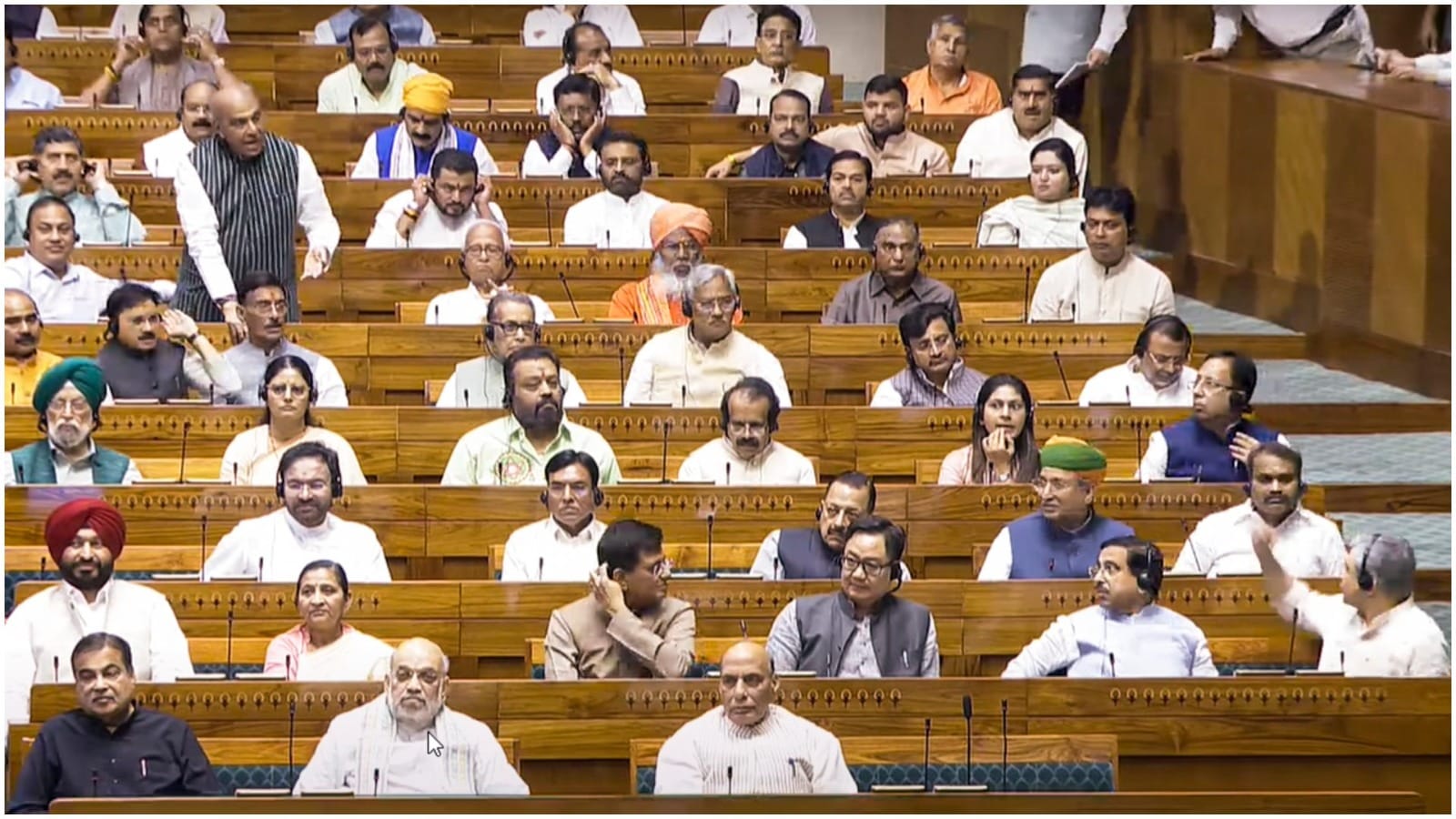 Waqf Bill 'umeed':मोदी सरकार ने बदला वक्फ संशोधन विधेयक का नाम, रिजिजू ...