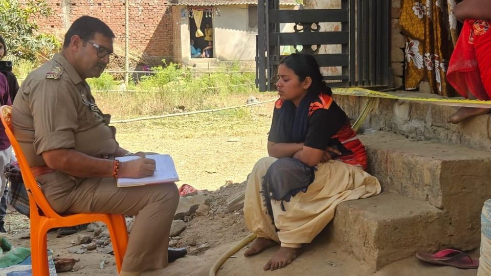 Gorakhpur Double Murder New Twist Eyewitness First Call From Mumbai Inform Police About Murder ...