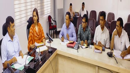 Aligarh News:जिले में तीन साल बाद 60 फीसदी तक बढ़े सर्किल रेट, 15 ...