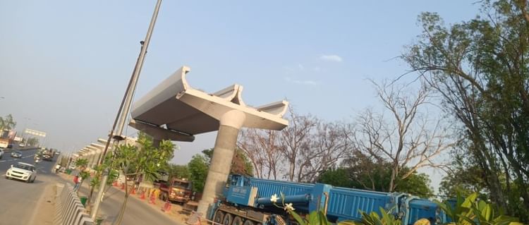U-girders Installed Till Khandari Pillars Built Till Isbt Metro Will ...
