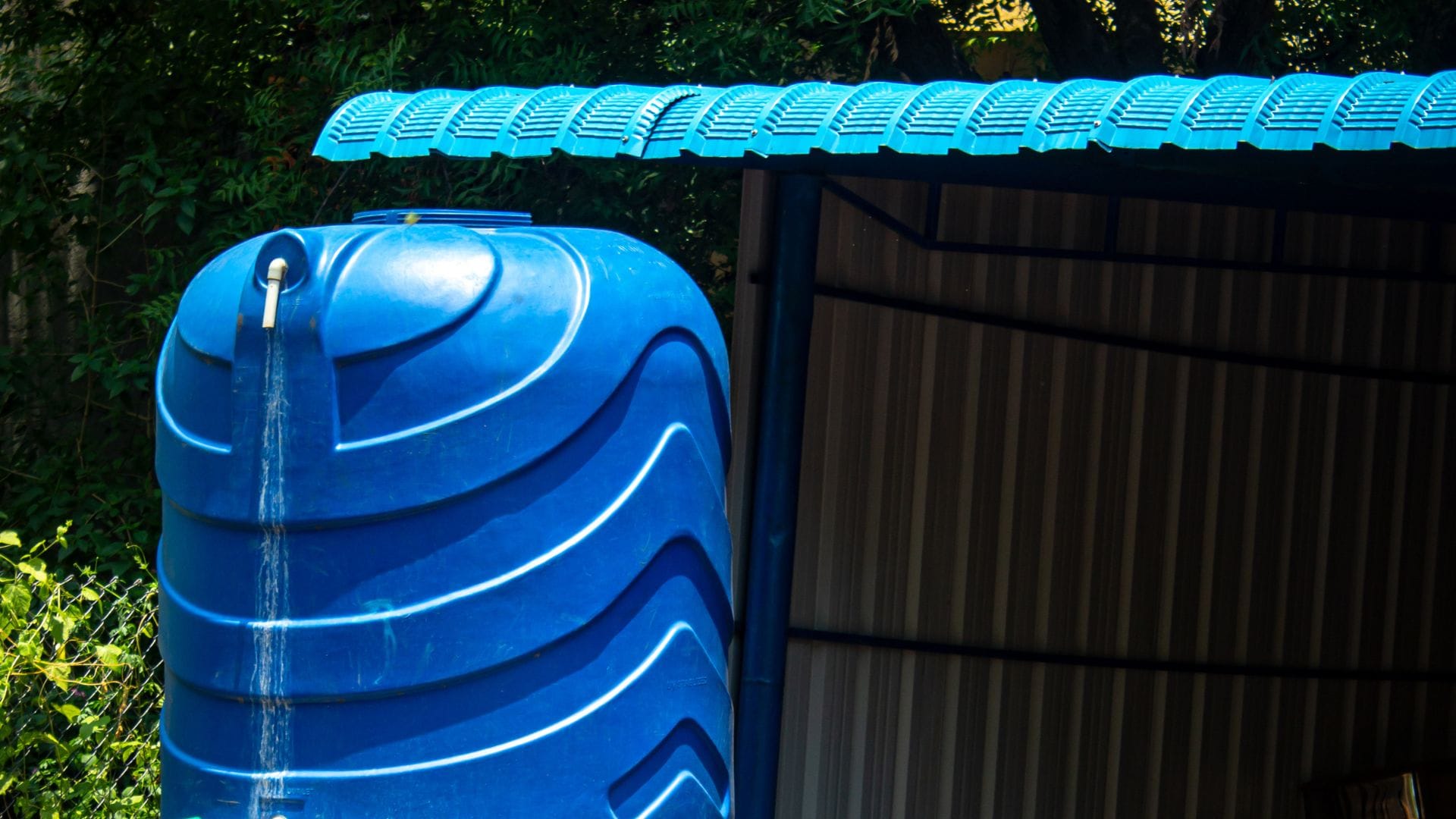 How To Clean Water Tank Know Pani Ki Tanki Ki Safai Kaise Karen - Amar ...