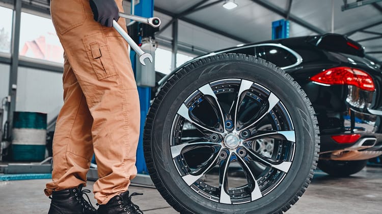 Tire Sipes:टायर में बने बारीक कट क्या होते हैं और ये आपकी सुरक्षा के ...