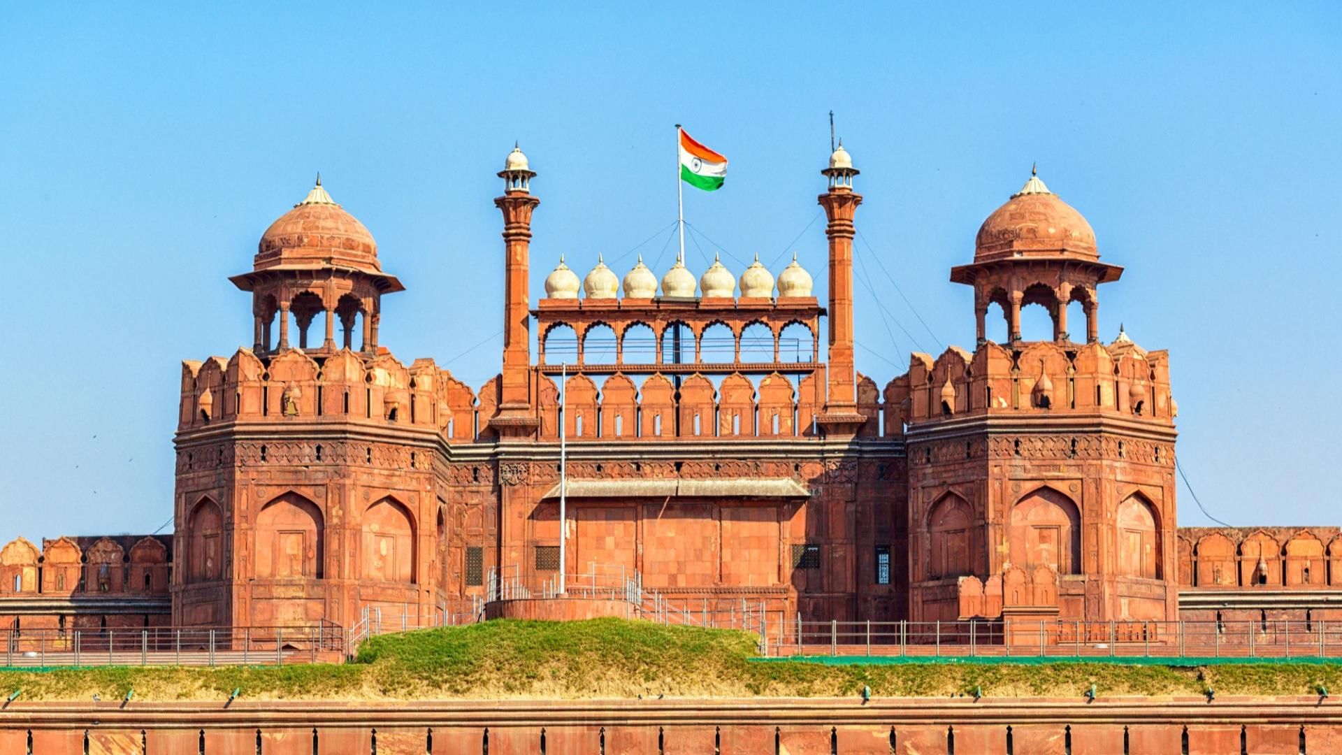 Delhi Crime News Valuable Kalash Stolen From Red Fort, Suspect Caught ...