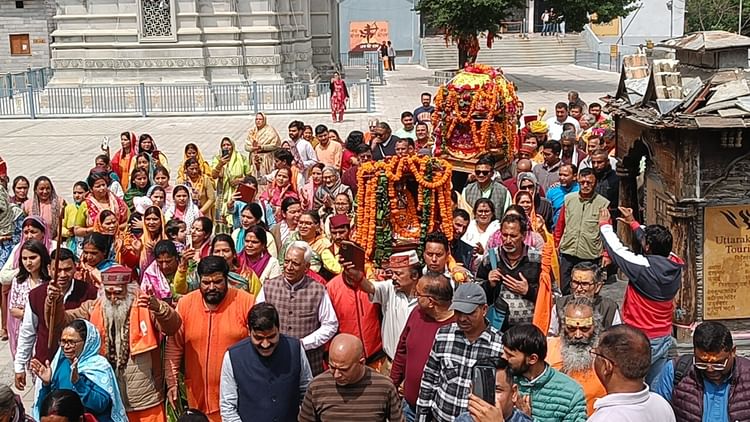 Badrinath Yatra:योग ध्यान बदरी मंदिर पहुंची आदि गुरु शंकराचार्य की ...