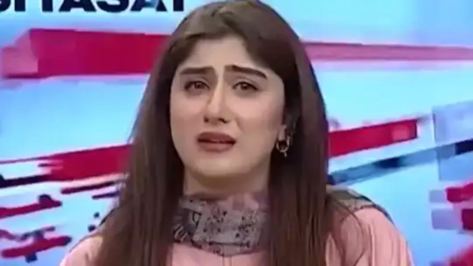 Viral Video:ऑपरेशन सिंदूर के बाद पाकिस्तानी एंकर का रोते हुए वीडियो ...