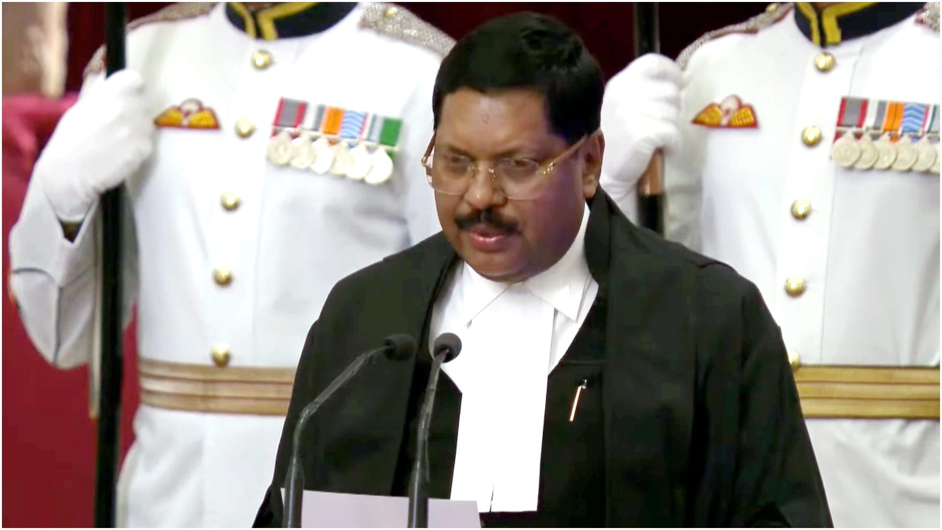 Cji Br Gavai:न्यायमूर्ति भूषण रामकृष्ण गवई बने भारत के नए प्रधान न्यायाधीश; राष्ट्रपति मुर्मू ने ...