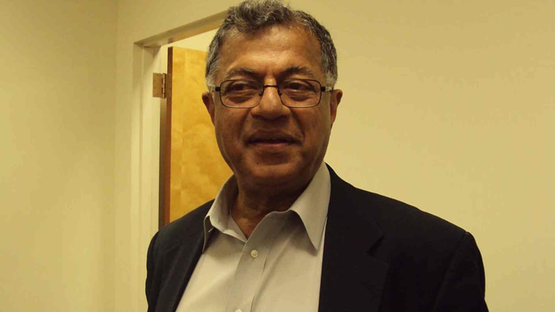 Girish Karnad Birth Anniversary: Know About Actor Director Writer ...