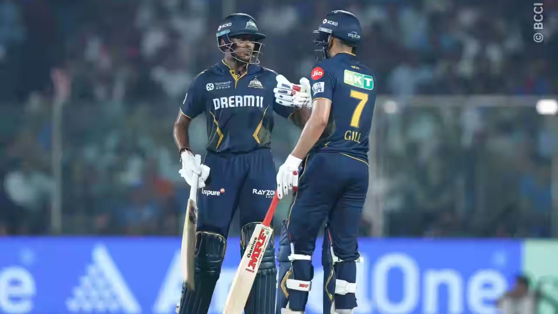 Dc Vs Gt:गुजरात की जीत के साथ आरसीबी और पंजाब भी प्लेऑफ में पहुंचीं ...