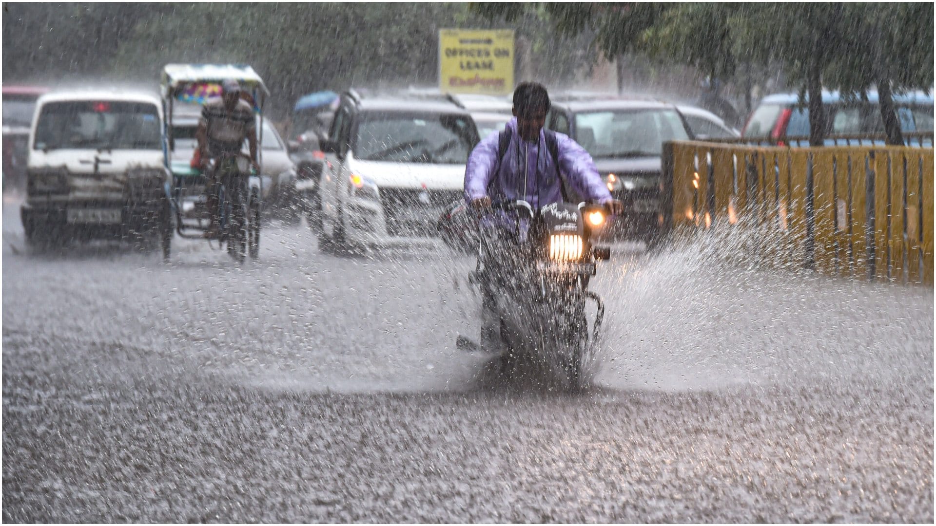 Monsoon Car Driving Tips Safe Driving During Rainy Season Rain Driving ...