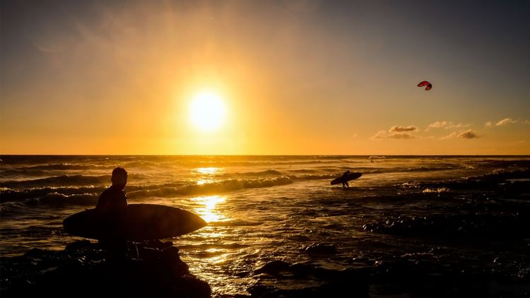 Adeem Hashmi Best Ghazal Tere Liye Chale The Hum - Amar Ujala Kavya ...