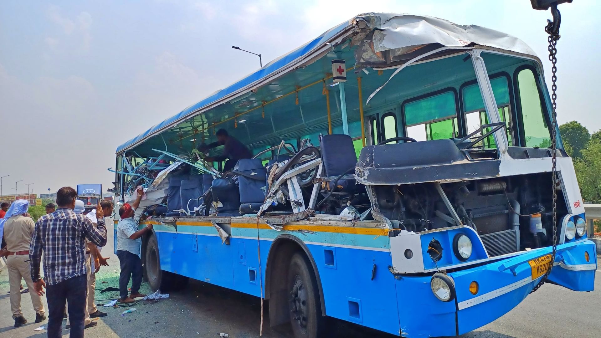 Jaipur News: Haryana Roadways Bus And Trailer Collide In Kotputli ...